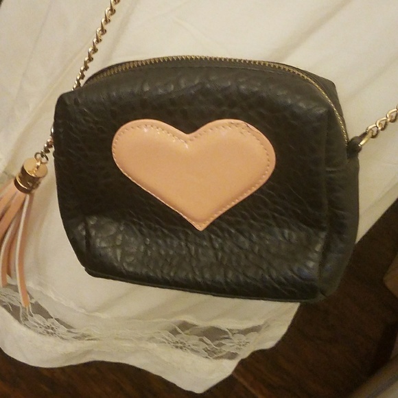 Bags | Cute Cross Over Bag | Poshmark